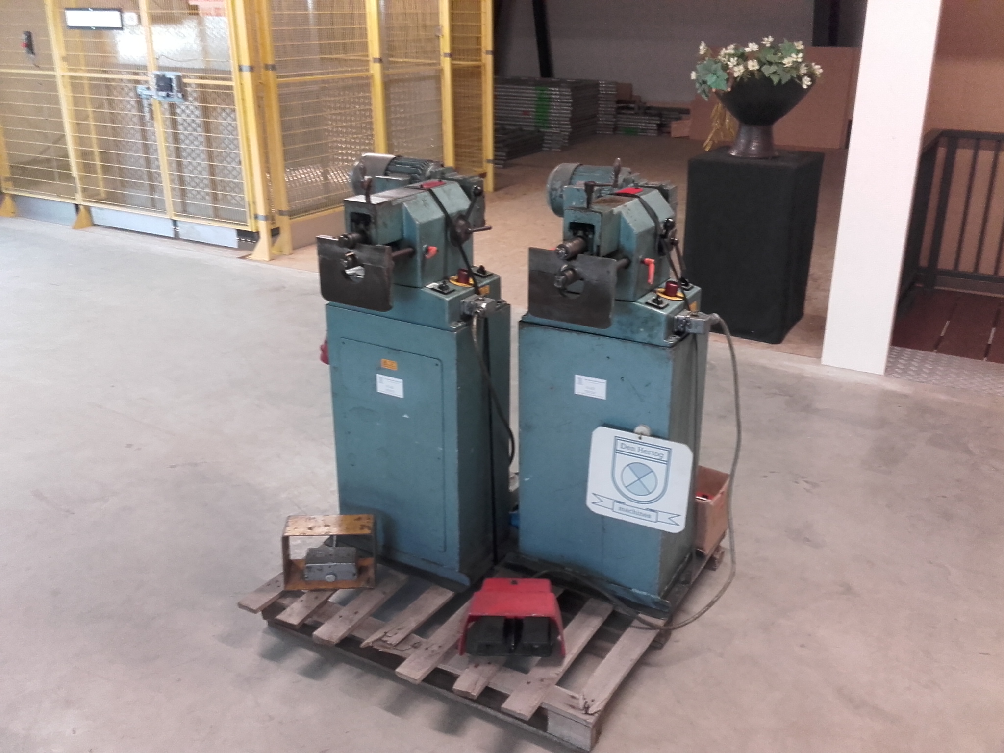 Gebruikte machines :: Metaalbewerking :: Voormachine :: Schwartmanns ...
